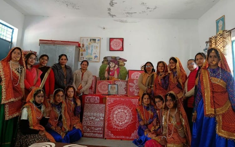 रानीखेत, द्वाराहाट में लोक संस्कृति दिवस के रूप में मनी जयंती ...