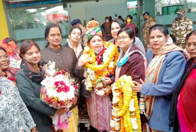 All India Mahila Congress National President Neta Dsouza Said Priyanka ...