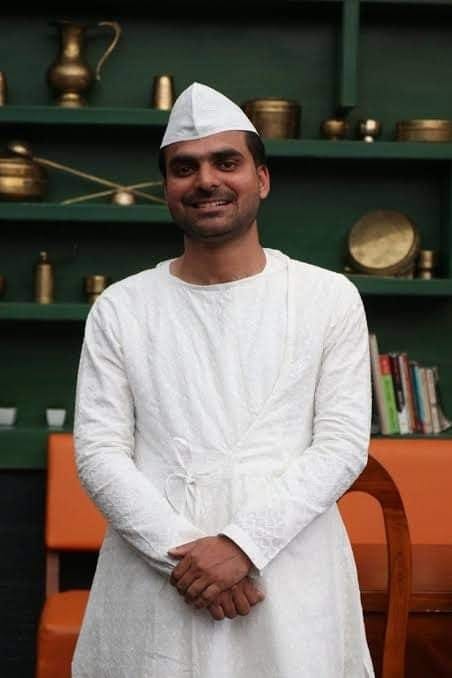 Sahitya Akademi Yuva Award For Himanshu Bajpai - Amar Ujala Kavya - हिमांशु बाजपाई को साहित्य ...