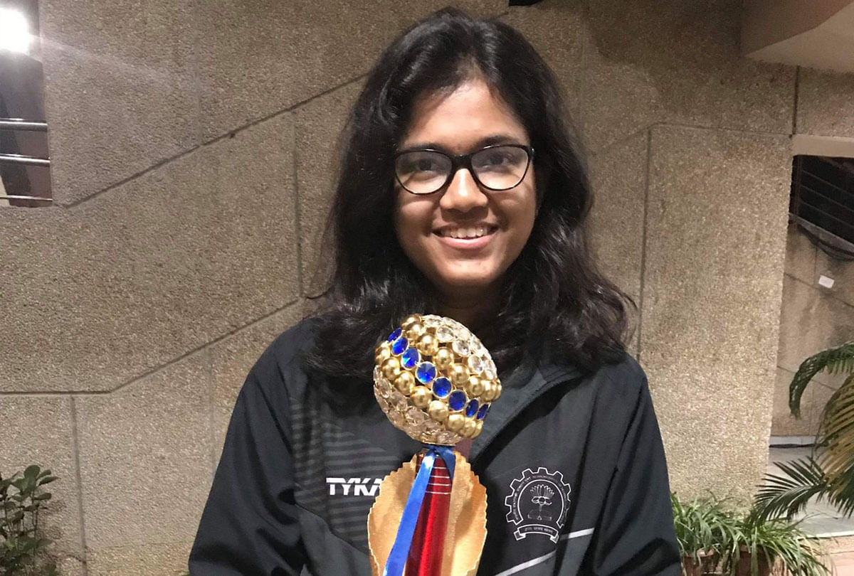 Ias Simi Karan Success Story Passed Iit And Upsc Exam In Same Year ...