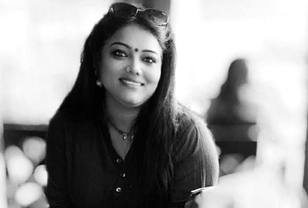 Sapna Bhatt Love Poetry Gahan Maun Men Bhi Ek Ankahe Sangeet Anunad ...