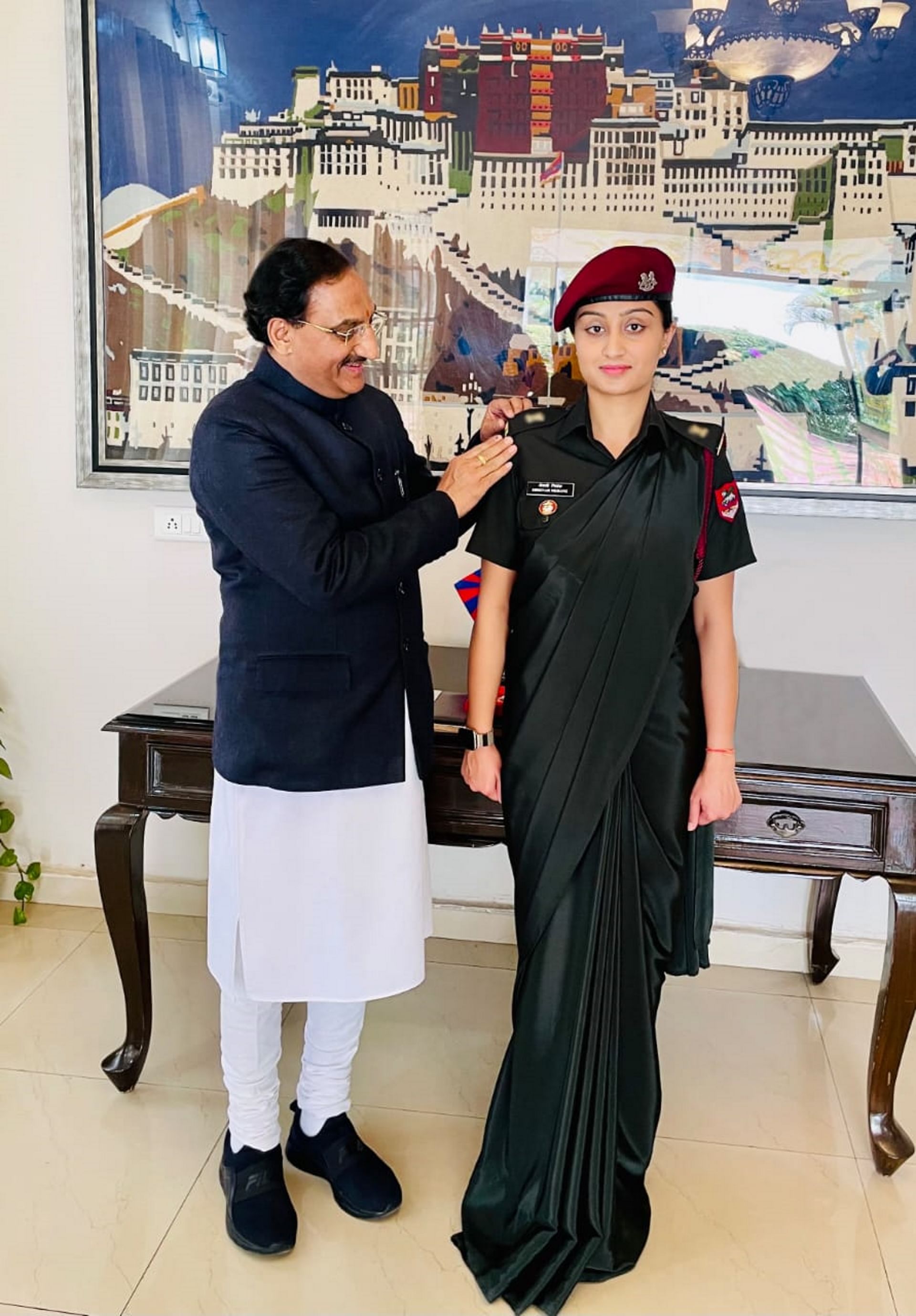Former Union Minister Dr. Nishank Daughter Got Promotion To Major Rank ...