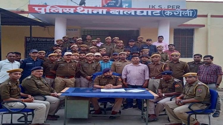 Karauli Police Caught Illegal Liquor Factory By Raiding House Amar