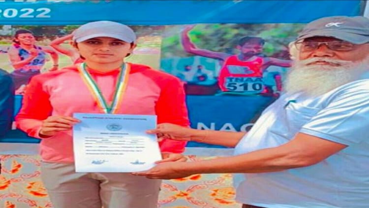 Rajasthan:जालोर की बेटी ने बढ़ाया मान, राज्य स्तरीय एथलेटिक प्रतियोगिता ...