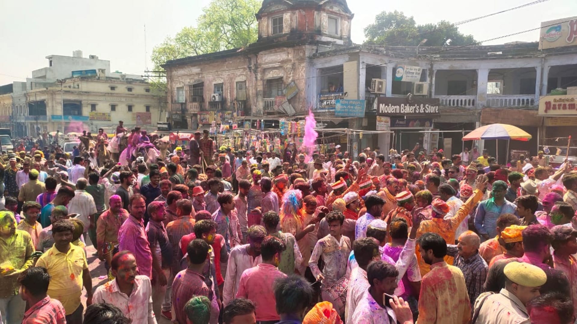 Holi In Up 2022 Colors Festival Holi Celebration Splash Of Color And ...