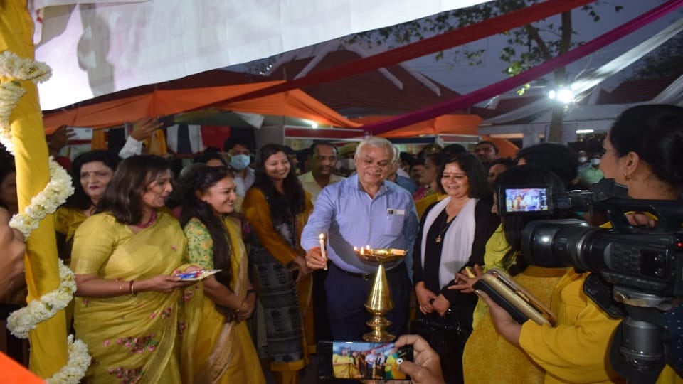 Taj Mahotsav 2022 Chief Secretary Durga Shankar Mishra Inaugurated 30th ...