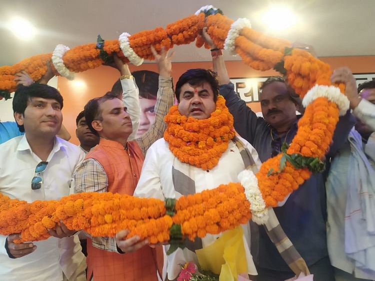 Independent Mla Of Khanpur Umesh Sharma Formed Party - Amar Ujala Hindi ... Independent Mla Of Khanpur Umesh Sharma Formed Party - Amar Ujala Hindi ...