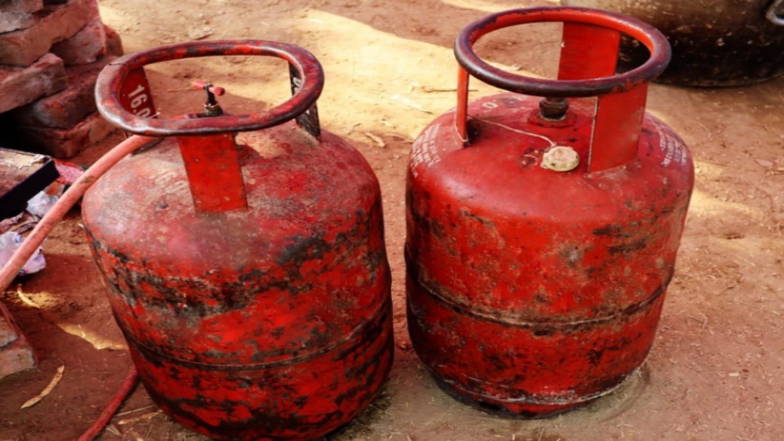 In Which Situations Lpg Gas Cylinder Can Blast Know The Reasons Here - Amar Ujala Hindi News ...
