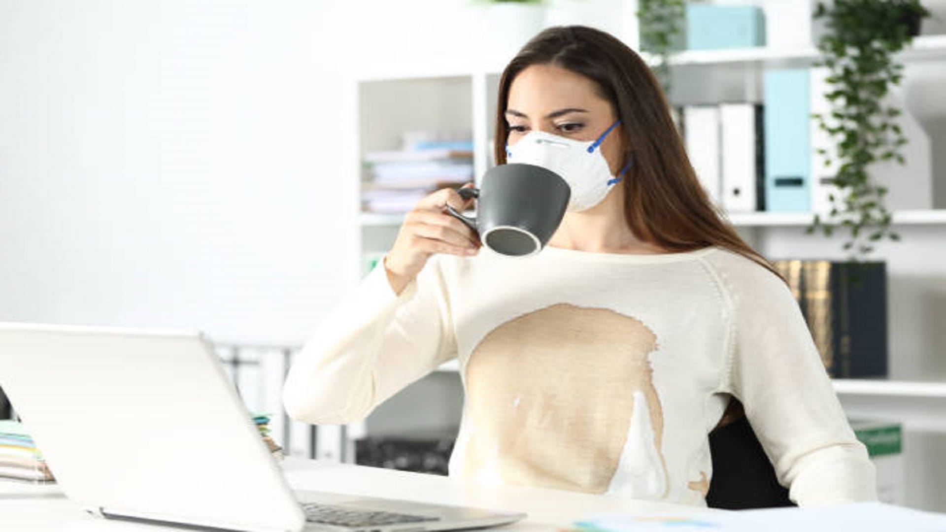 Easy Hacks To Remove Stains Daag From Clothes In Hindi - Amar Ujala ...