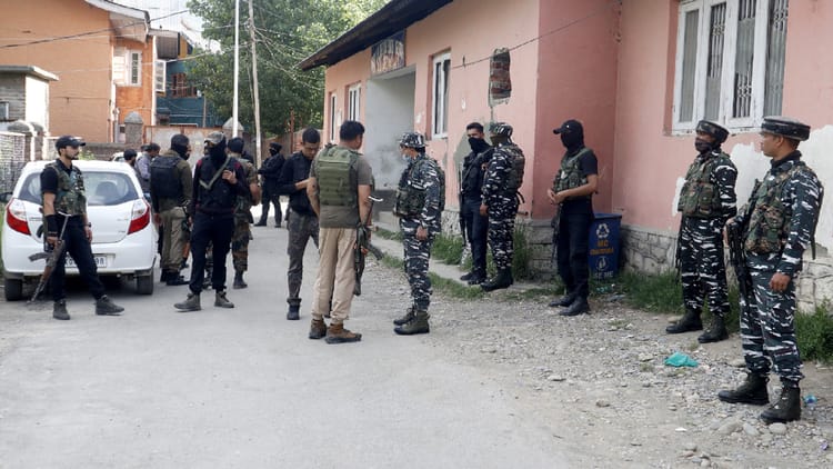 Jammu Kashmir Many Leaders Security Arrangement Revoked Including Mp ...