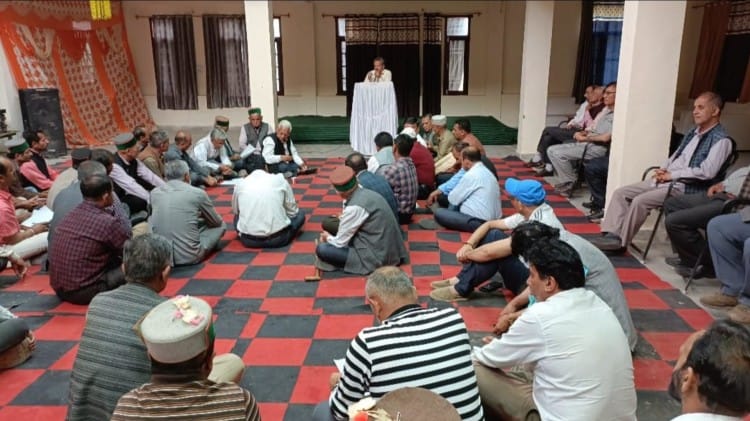 Shimla:चौपाल के लोगों ने मांगा जनजातीय क्षेत्र का दर्जा, आंदोलन की ...