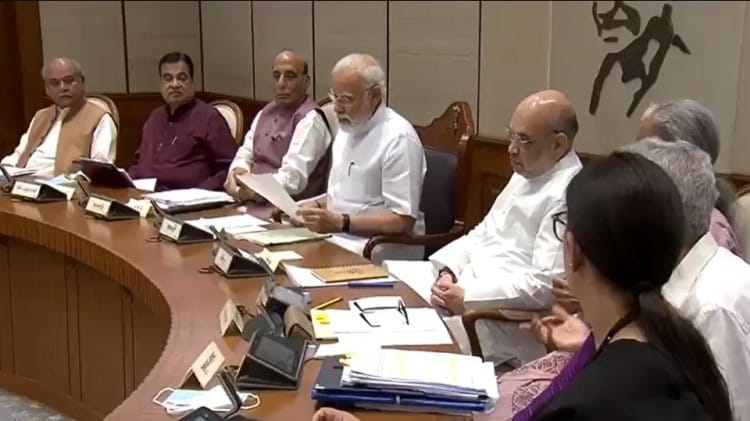 Pm Narendra Modi Held A Meeting With Cabinet Ministers After Returned ...