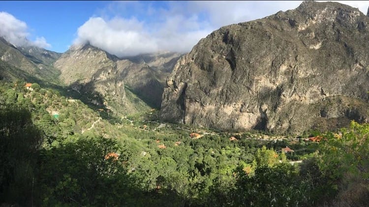 Longwa Viilage:ये है भारत का अनोखा गांव, एक देश में खाते हैं लोग और ...