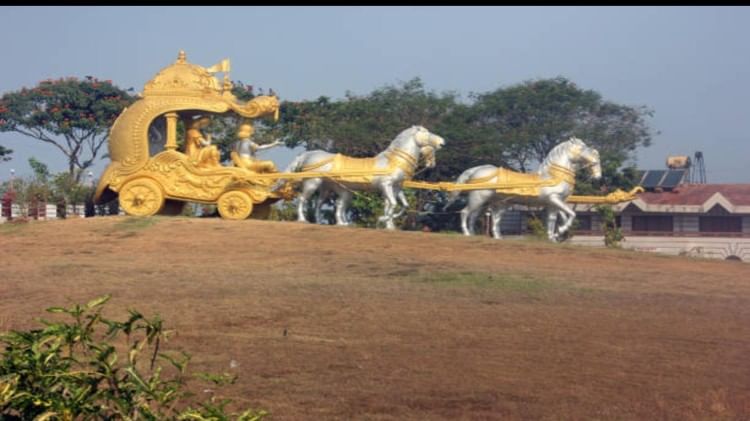 Geeta Updesh:गीता के 5 उपदेश जिसने पढ़े उसकी बदली जिंदगी, हर कदम पर ...