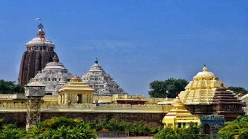 Shorts, Ripped Jeans, Skirts Not Allowed In Puri Jagannath Temple As ...