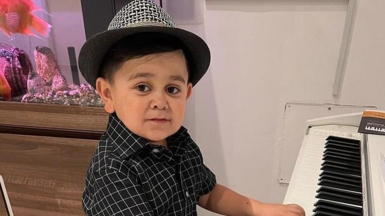 Abdu Rozik Bigg Boss 16 Fame Tajikistani Singer To Make His Hindi Tv ...