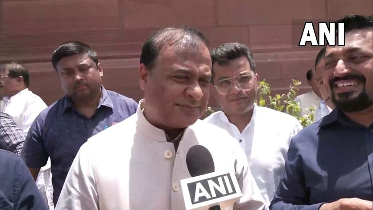 Himanta Biswa Sarma Target Congress In Srinivas Bv Case Angkita Dutta