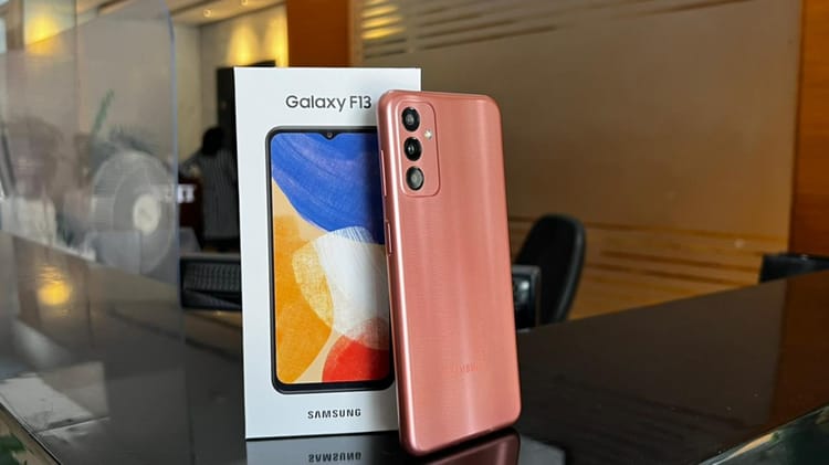 Samsung Galaxy F13 First Impression:तस्वीरों में देखें कैसा है सैमसंग ...