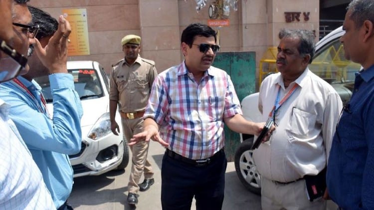 Kaushal Raj Sharma:कौन हैं वाराणसी के डीएम जिन्हें मोदी करते हैं पसंद ...