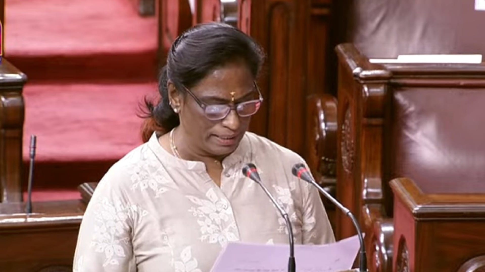 Pt Usha:महान खिलाड़ी पीटी उषा ने ली राज्यसभा सांसद के रूप में शपथ ...