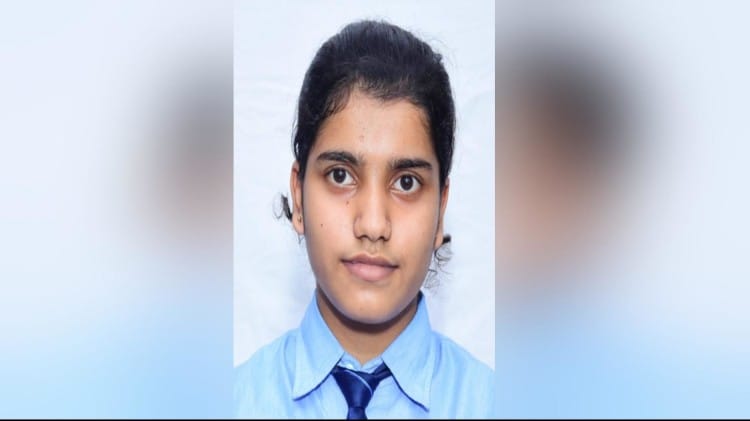 Cbse 10th Result:शामली की दीया नामदेव 10वीं में टॉप, हासिल किए सौ ...
