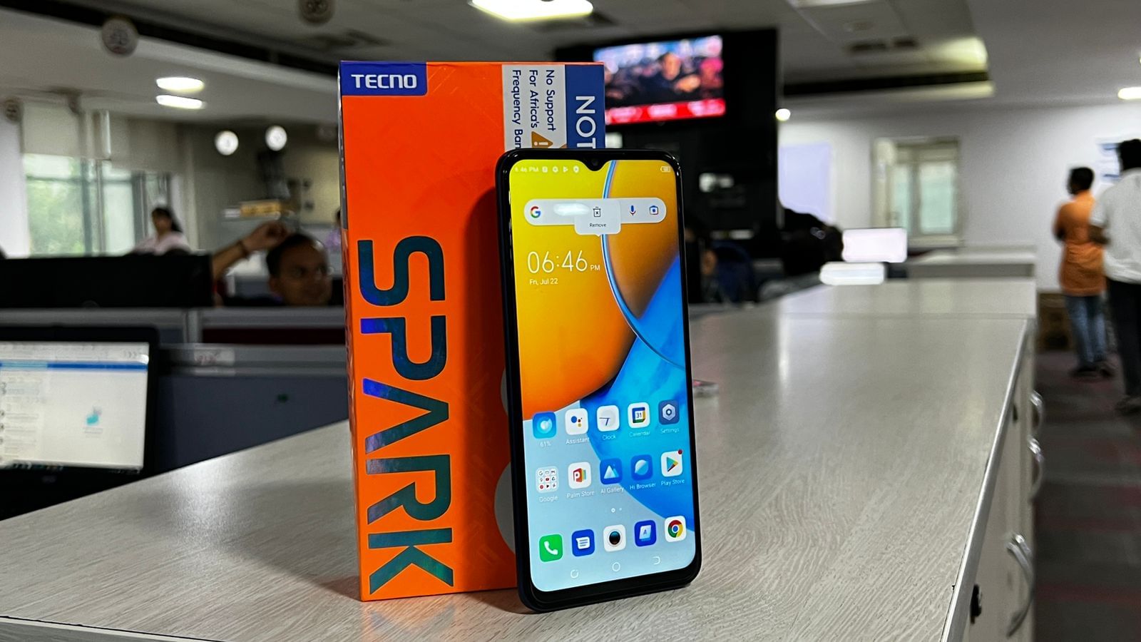 Tecno Spark 8p Review In Hindi Smartphone Under Rs 11000 With 50mp Camera - Amar Ujala Hindi ...