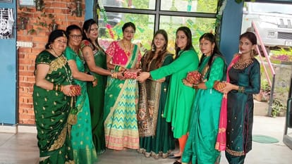 Geeta Got The Title Of Teej Queen - Nainital News - गीता के नाम रहा तीज ...