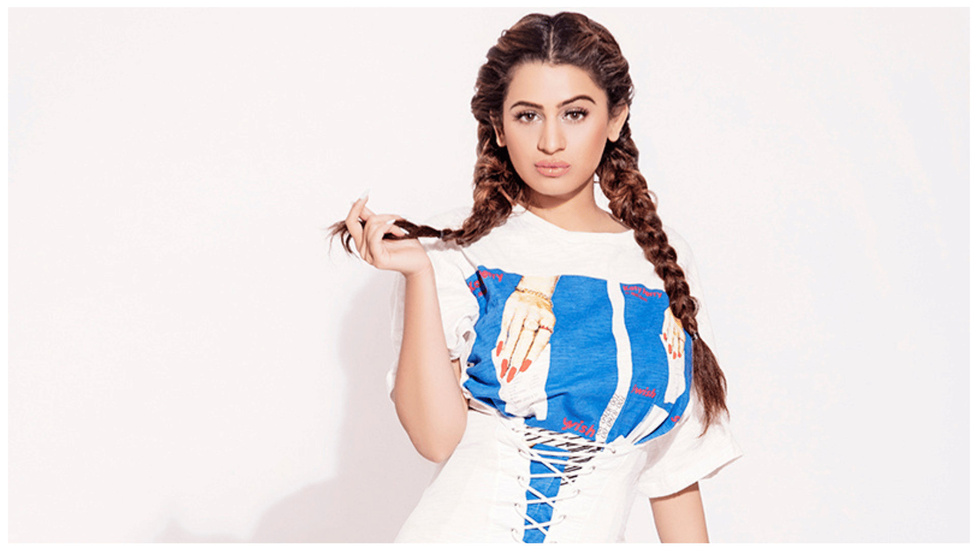 Kenisha Awasthi: लोकगायिका सपना अवस्थी की बेटी ने धरा डिजिटल अवतार, मां ...