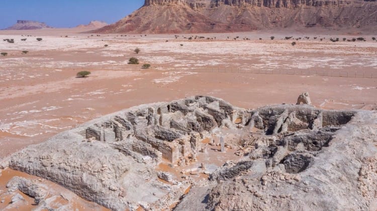 Temple In Saudi Arabia:सऊदी अरब में मिला 8000 साल पुराना मंदिर, इन ...
