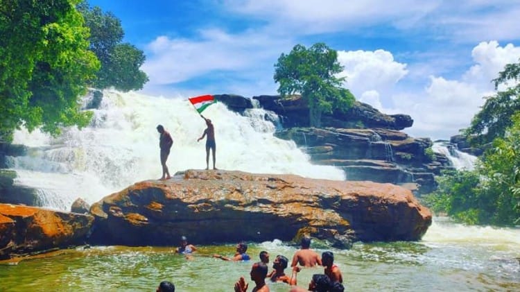 यूपी का स्विट्जरलैंड:यहां प्रकृति का ऐसा नजारा देख निहाल हो जाएंगे आप ...