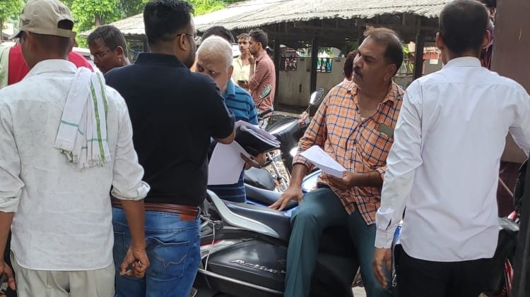 Rto Office:छह हजार दो, घर बैठे ड्राइविंग लाइसेंस लो... दलालों ने ऑनलाइन ...