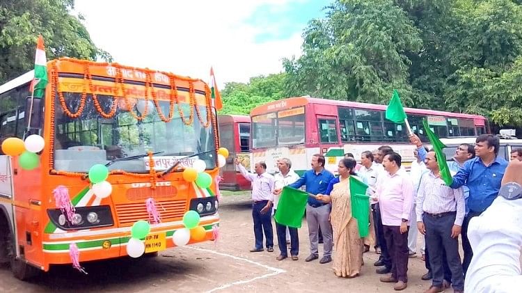 Up Roadways Gets 150 Bs Vi Buses Buses Will Run From Jhakarkati To