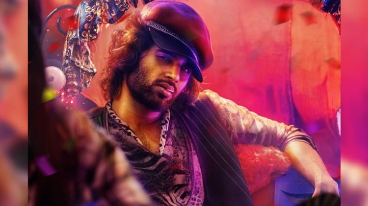 Vijay Deverakonda Video Interview Box Office Release Of Karan Johar ...