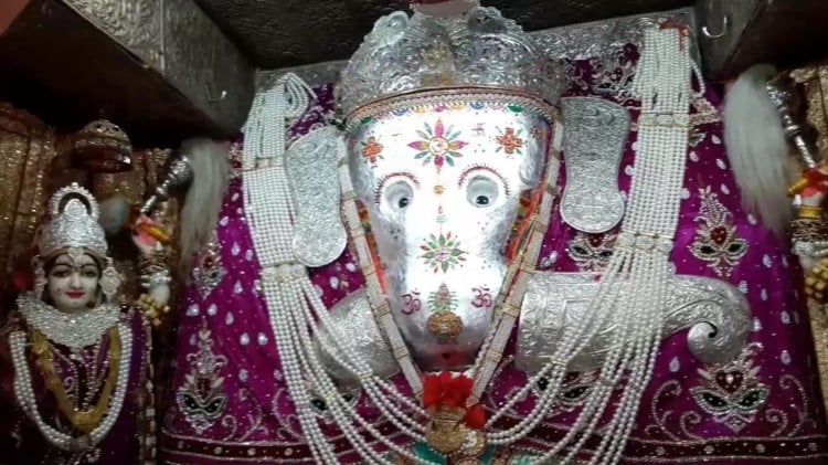Ganesh Chaturthi 2022 Ishqiya Ganesh Temple Where Lovers Worshipped God ...