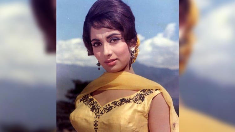 Sadhana:हेयरस्टाइल की वजह से पूरे देश में मशहूर थीं साधना, पहली फिल्म ...