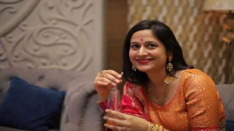 कांग्रेस नेता के बेटे को जेल दहेज के लिए पत्नी की हत्या का आरोप सास