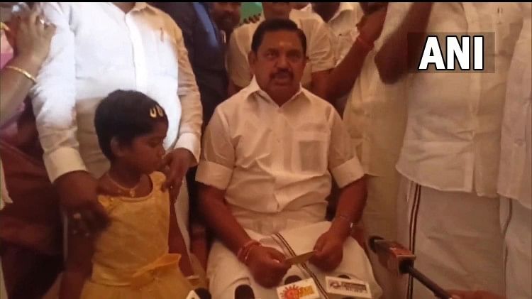 Tamil Nadu:पलानीस्वामी बोले- 10 Dmk विधायक हमारे संपर्क में ... Tamil Nadu:पलानीस्वामी बोले- 10 Dmk विधायक हमारे संपर्क में ...
