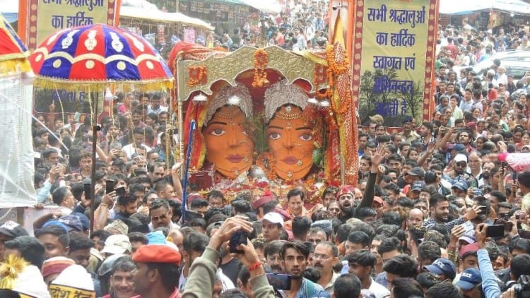 Nanda Devi Mahotsav 2022: Devotees Huge Crowd In Maa Nanda Sunanda Doli ...