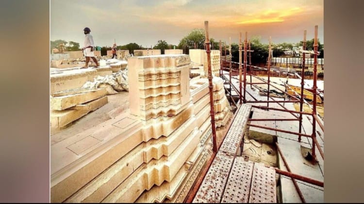 Ram Mandir Photos:गुलाबी पत्थरों से सज रहा मंदिर का गर्भगृह, ट्रस्ट ने ...