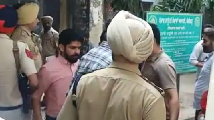 Lawrence Bishnoi To Appear In Kharar Court Under Tight Security ...
