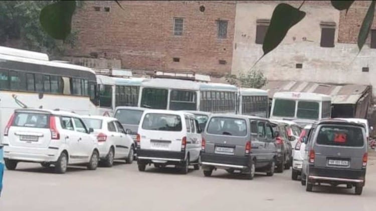 Rta Caught 48 Vehicles Without Permit In Rewari Of Haryana - Amar Ujala Hindi News Live ...