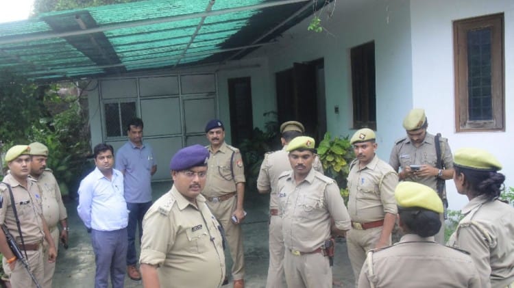 Lucknow News : Property Worth 16 Crores Of Mafia Ateeq Attached, Action On Property From ...
