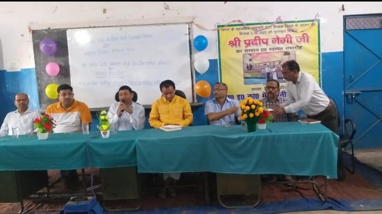 Haridwar News: Education Minister Dhan Singh Rawat Honored To Teacher ...