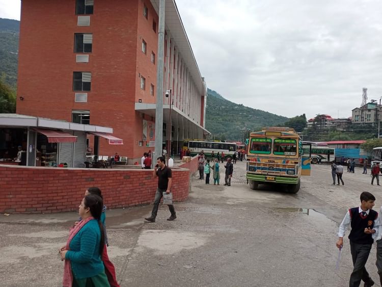 Buses In Modi Rally, Passengers Upset At Manali Bus Stand - Kullu News ...