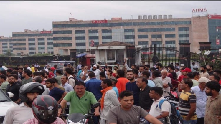 Ankita Bhandari:बुरी तरह पीटा फिर दिया नहर में धक्का, पोस्टमार्टम ...