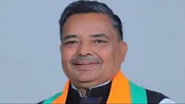 सहकारिता चुनाव:भाजपा मंत्री बोले- जनता अखिलेश यादव को पर्यटन पर भेज ... सहकारिता चुनाव:भाजपा मंत्री बोले- जनता अखिलेश यादव को पर्यटन पर भेज ...