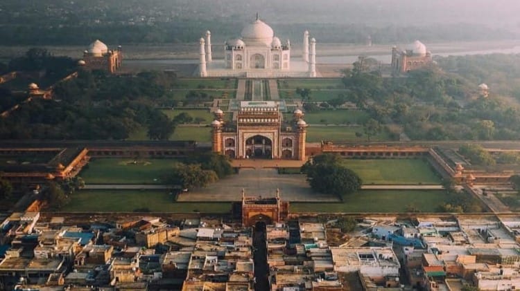 Taj Mahal:ताज के 500 मीटर दायरे में एडीए सर्वे के खिलाफ आक्रोश, ताजगंज ...