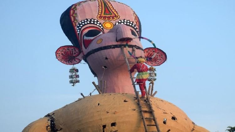 Ramnagar Ki Ramlila:हनुमान को खाने की जिद्द पर अड़ी सुरसा, बजरंगबली ने ...