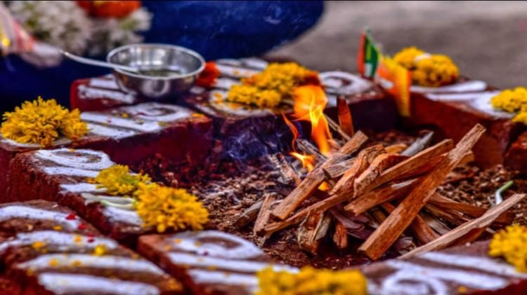 Navratri Hawan Samagri List:हवन के बिना अधूरी है अष्टमी-नवमी की पूजा ...