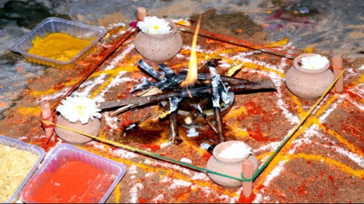 Navratri Hawan Samagri List:हवन के बिना अधूरी है अष्टमी-नवमी की पूजा ...